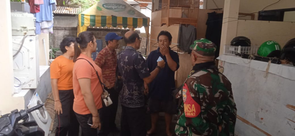 Pengendalian penduduk non permanen secara terintegrasi yang dilaksanakan di Kelurahan Benoa ...