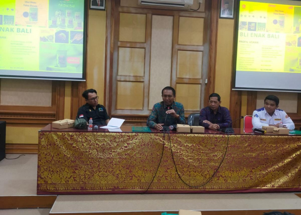 Camat Kuta Selatan menjadi Narasumber penguatan kapasitas Kelembagaan ...